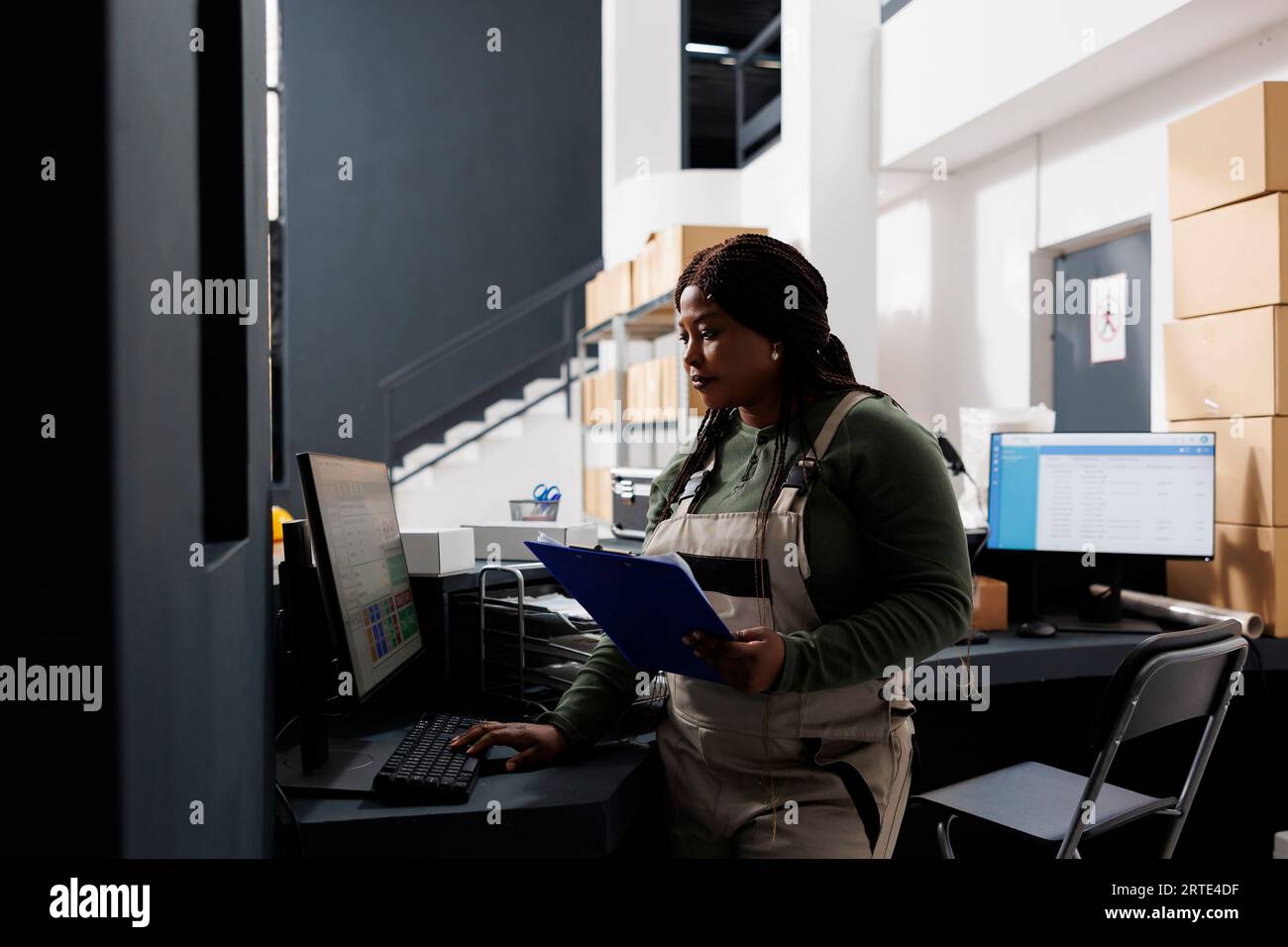 Factory stockroom boxes on shelf hi-res stock photography and images ...