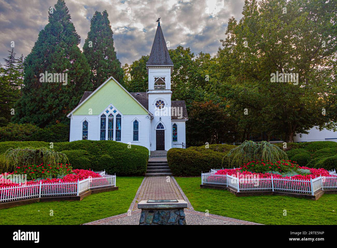 Richmond british columbia religion hi-res stock photography and images ...
