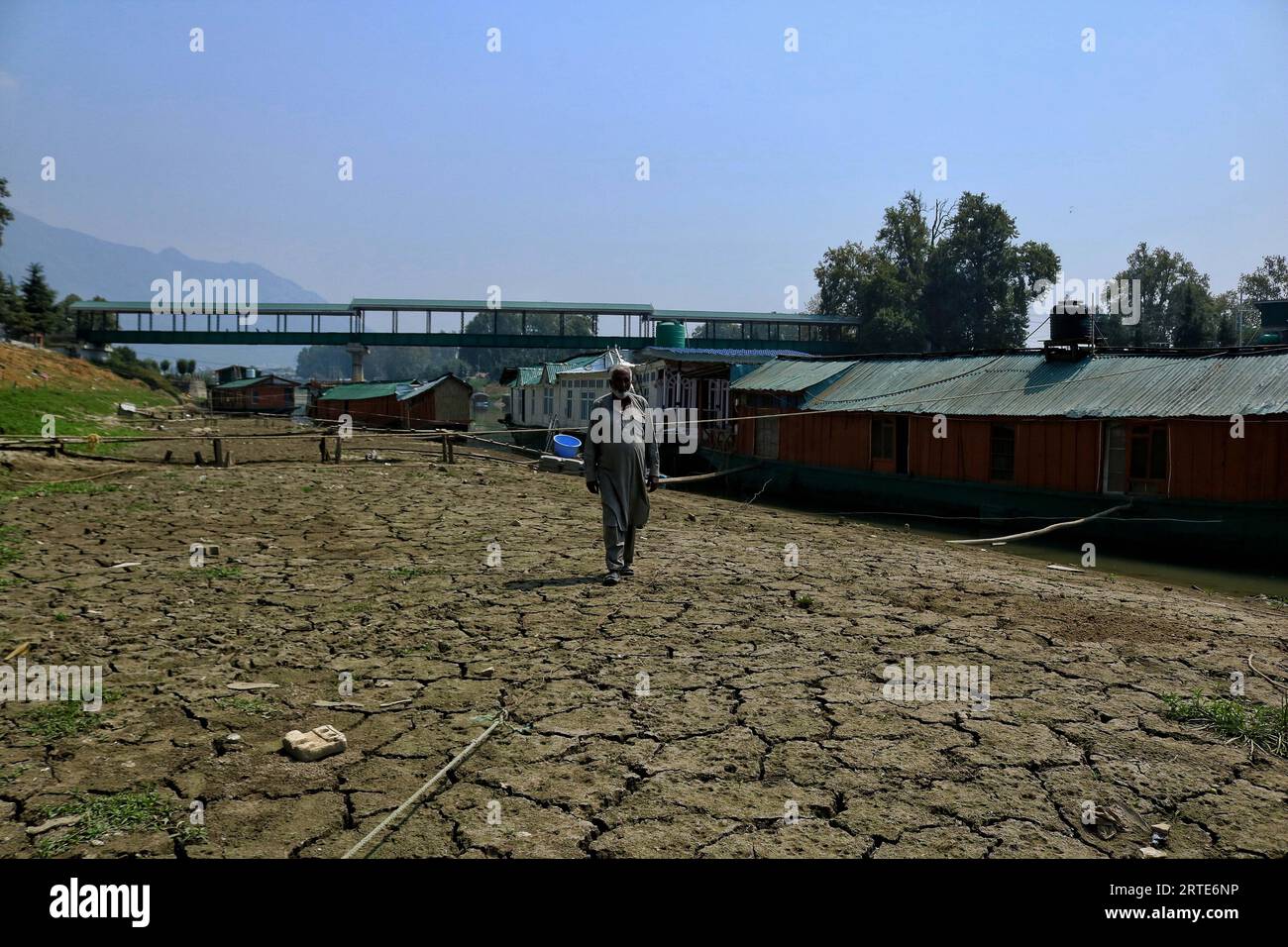 Water deficit india hi-res stock photography and images - Alamy