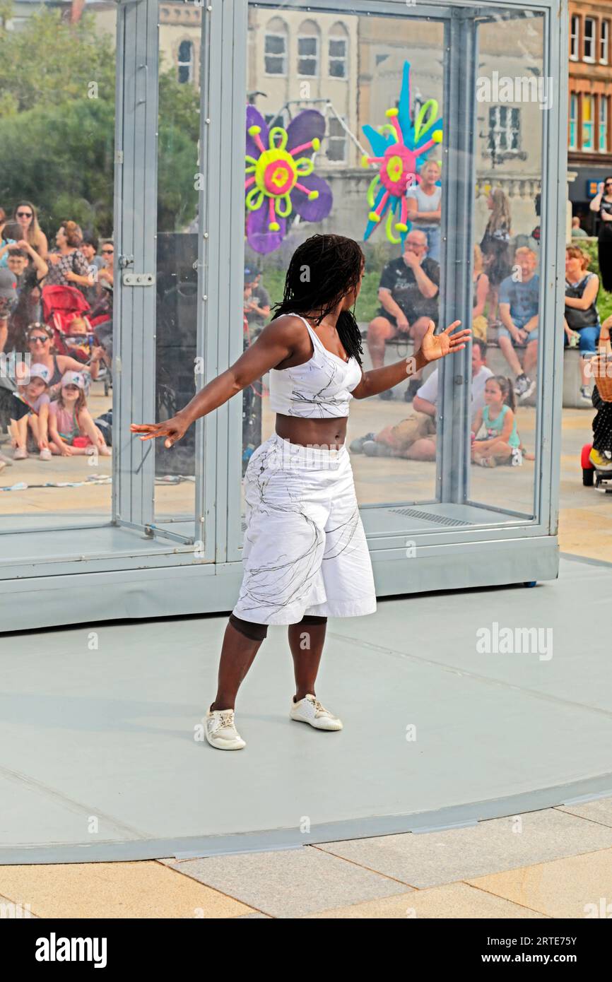 Alleyne Dance perform “Bonded” at Whirligig Festival in Weston-super ...