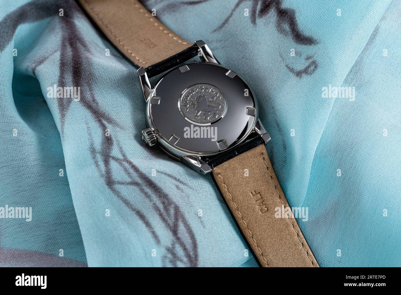 Grand Seiko ‘Skyflake’ Quartz SBGX353 handcrafted by Takumi artisans ...