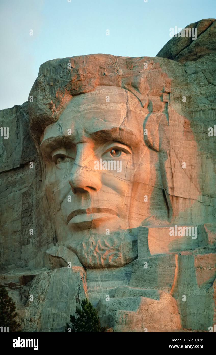 Mount rushmore national memorial sunset hi-res stock photography and ...