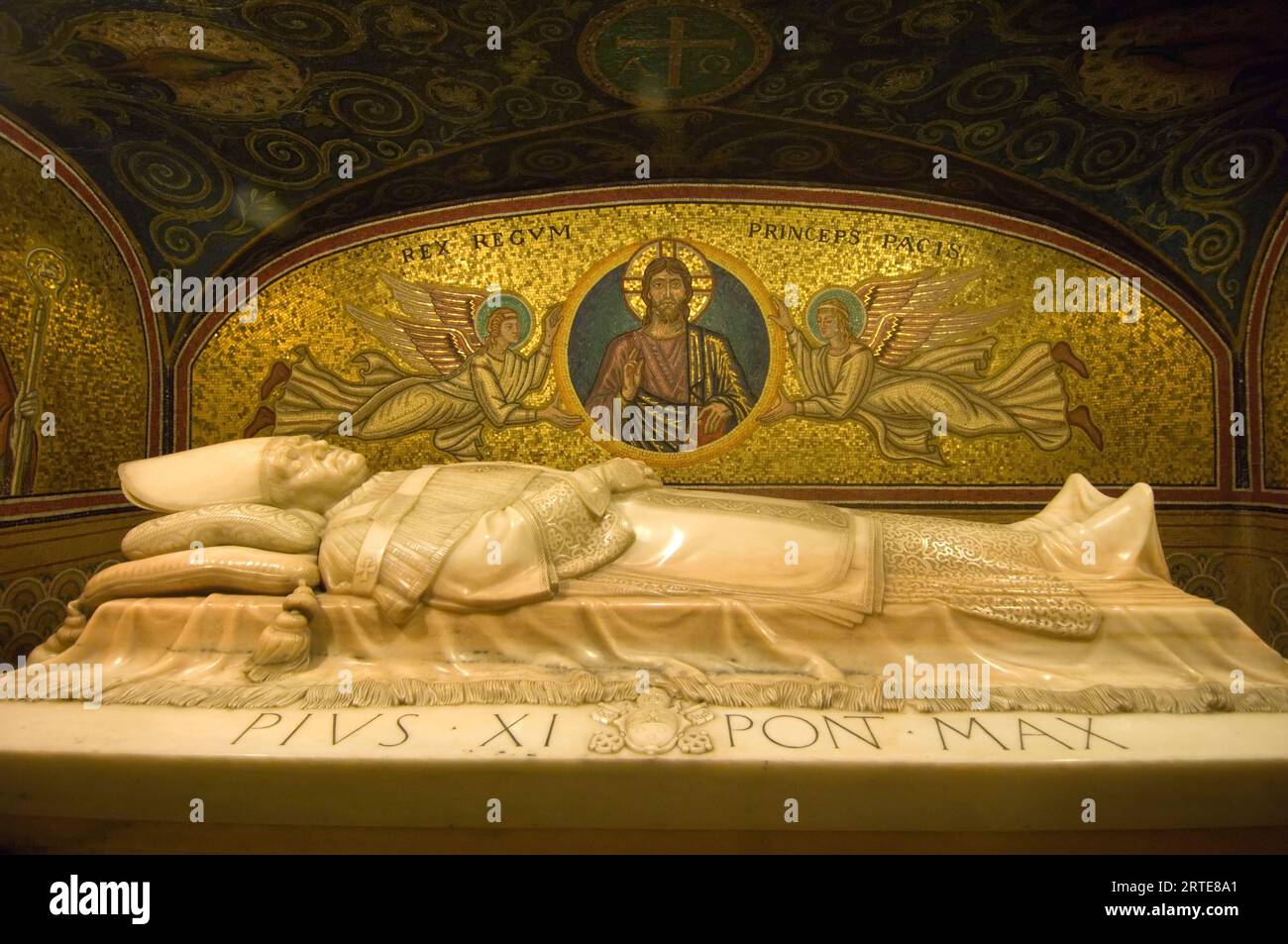 Tomb of Pope Pius XI inside Saint Peter's Basilica; Vatican City State ...