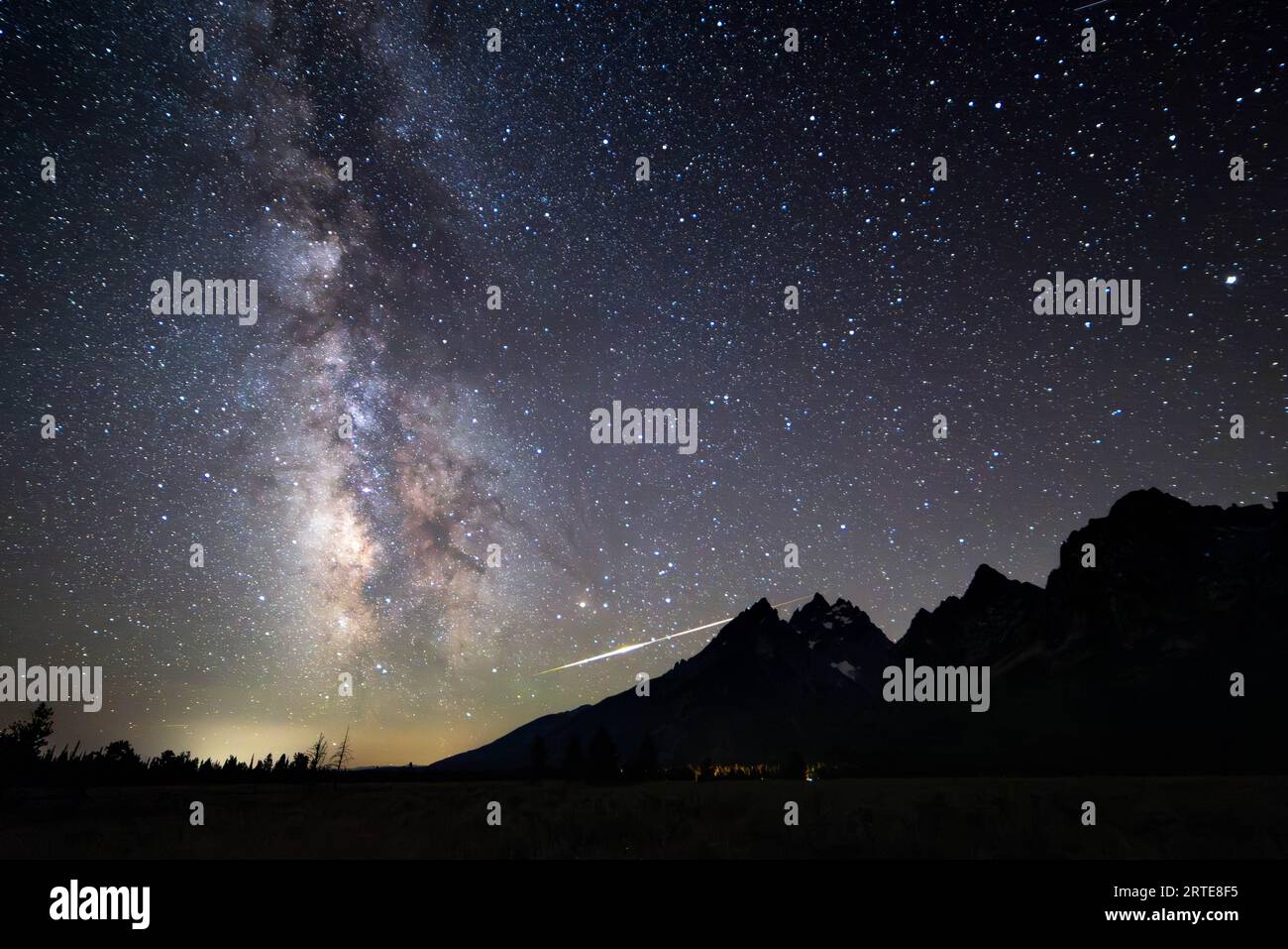 Grand meteor hi-res stock photography and images - Alamy