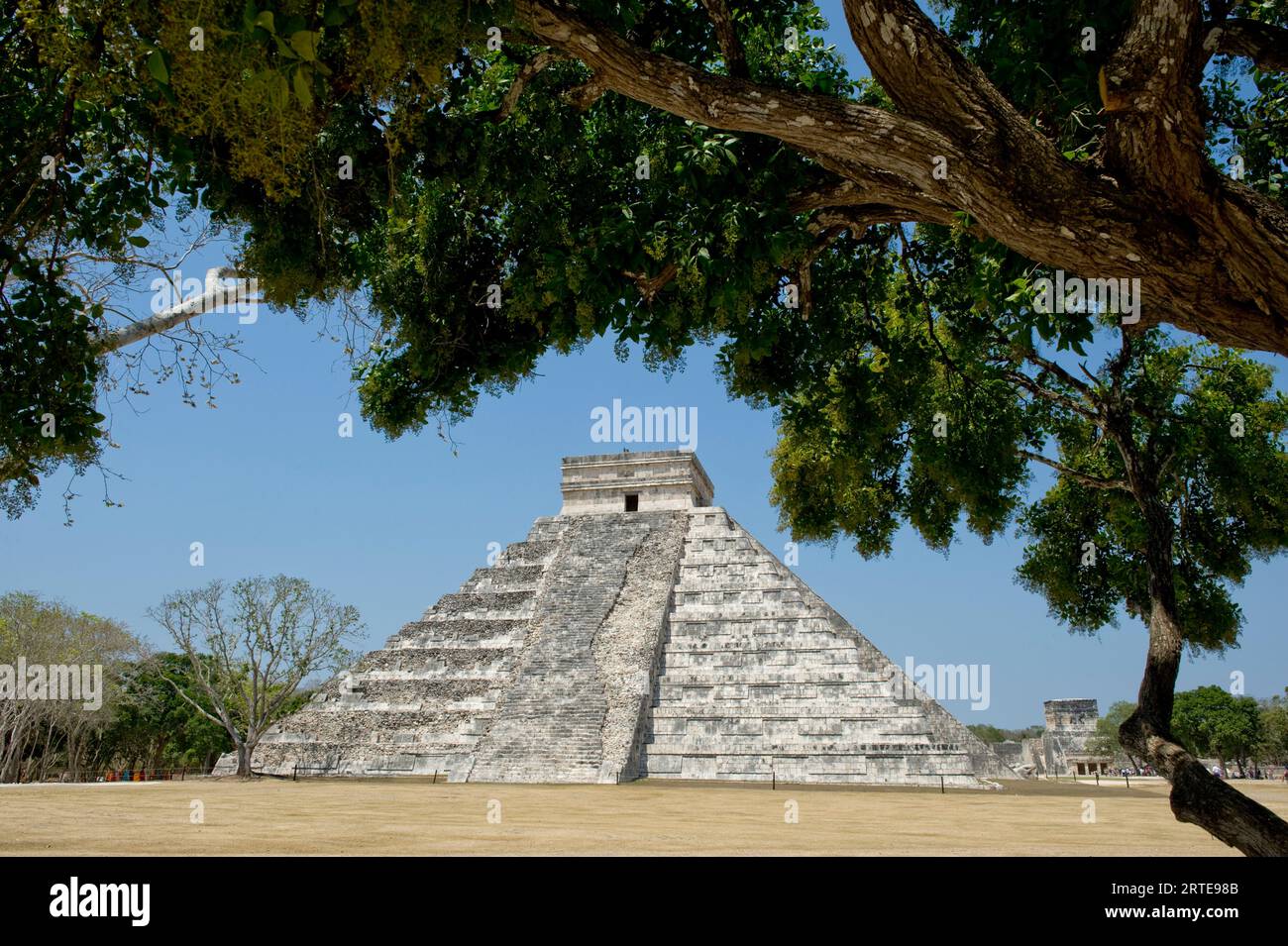 Ancient Mayan temple El Castillo at Chichen Itza, Mexico; Yucatan ...