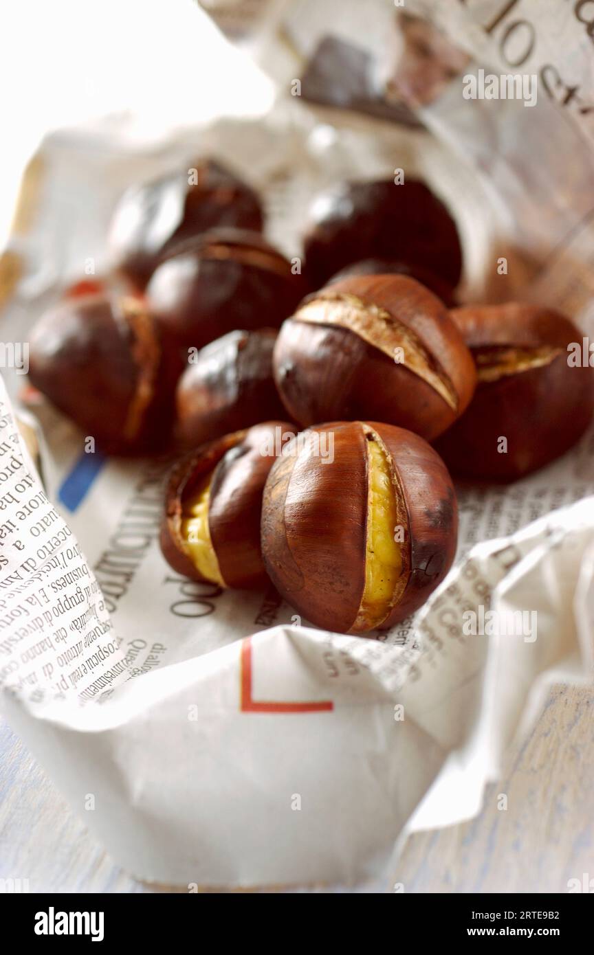 Caldarroste (hot chestnuts, Italy Stock Photo - Alamy