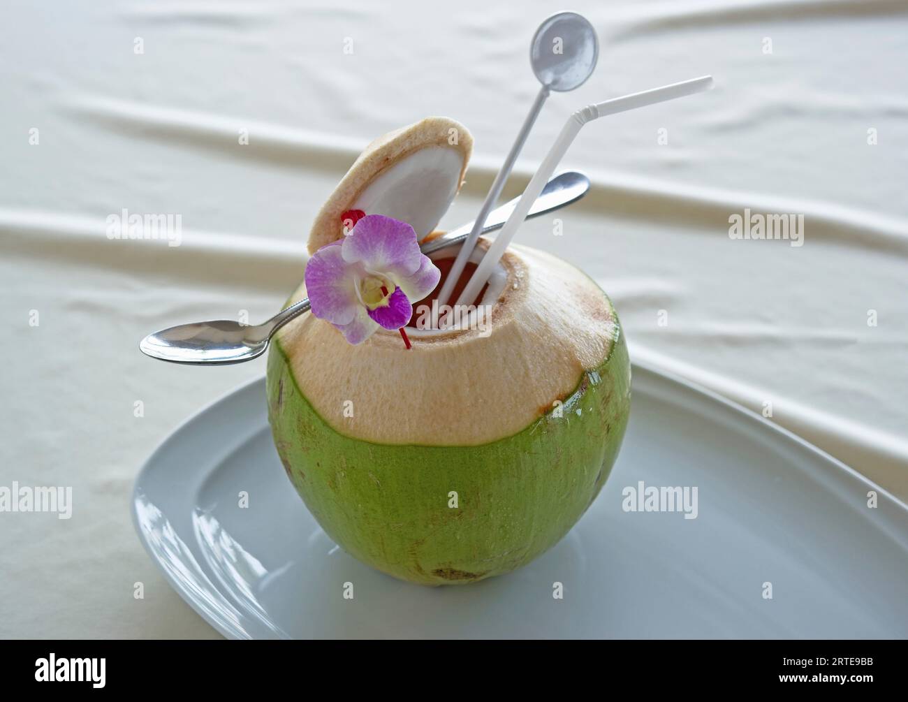 Coconut ladle hi-res stock photography and images - Alamy