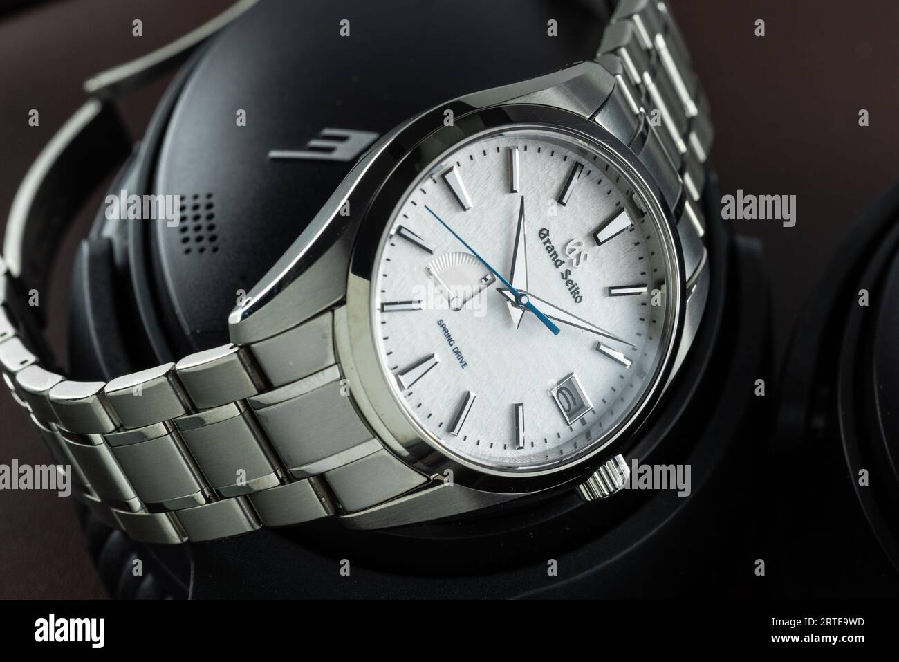 Grand Seiko Snowflake SBGA211 Stock Photo - Alamy