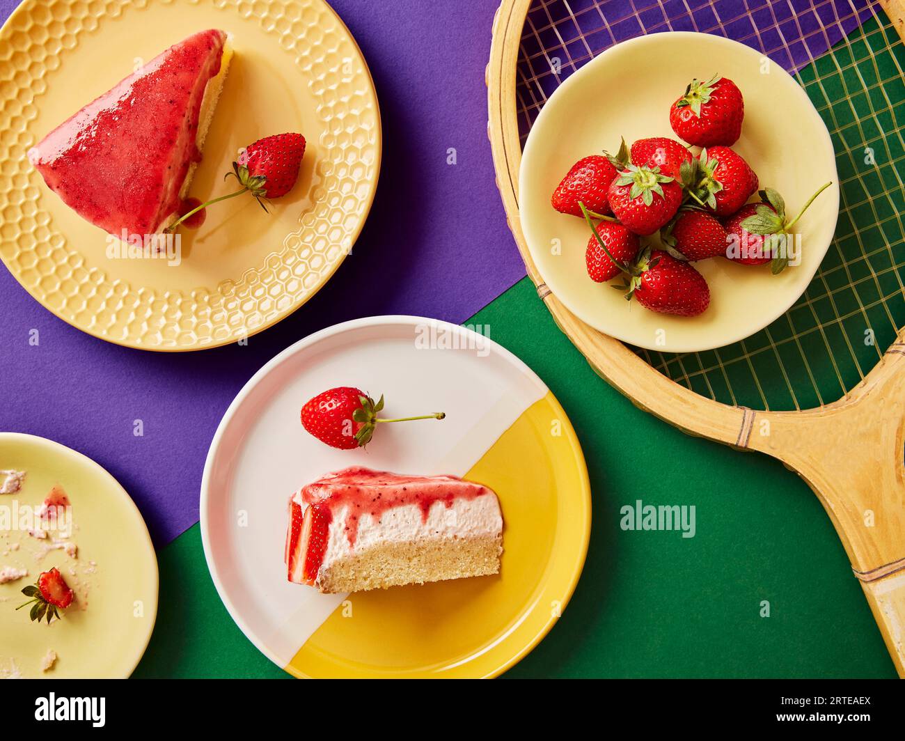 One piece cheesecake above hi-res stock photography and images - Alamy
