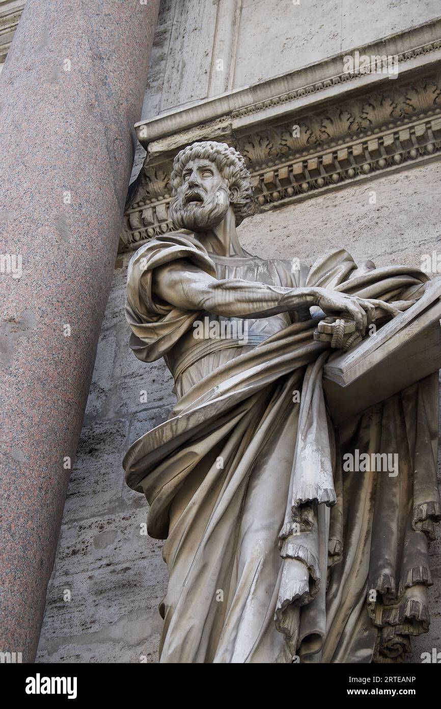 San Paolo statua, Roma Stock Photo - Alamy