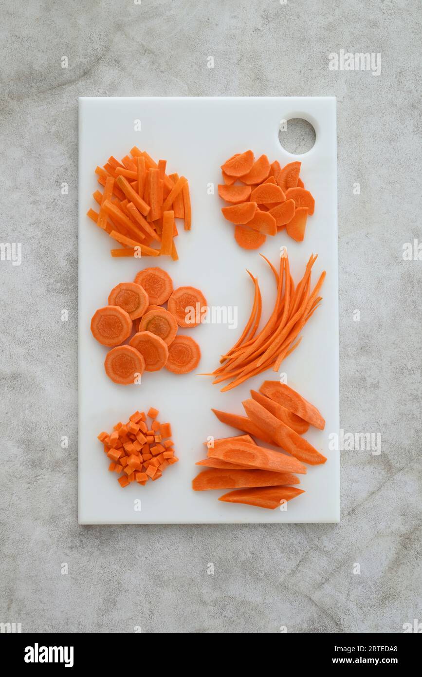 Carrot slicing options Stock Photo - Alamy