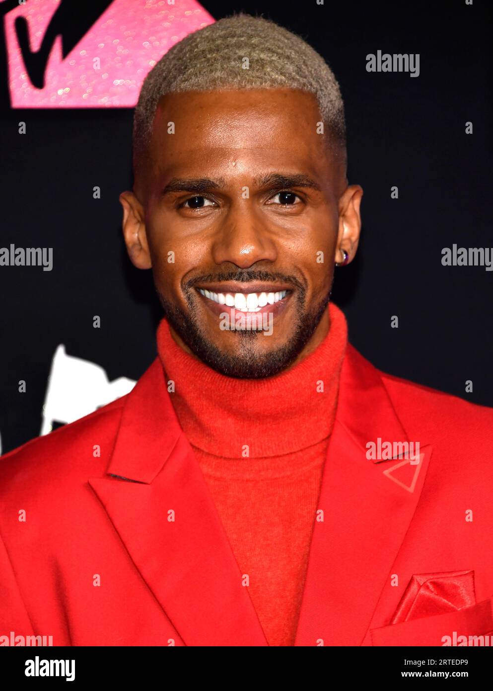 Eric West arrives at the MTV Video Music Awards on Tuesday, Sept. 12 ...
