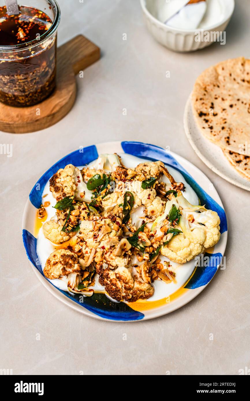 Spiced cauliflower florets hi-res stock photography and images - Alamy