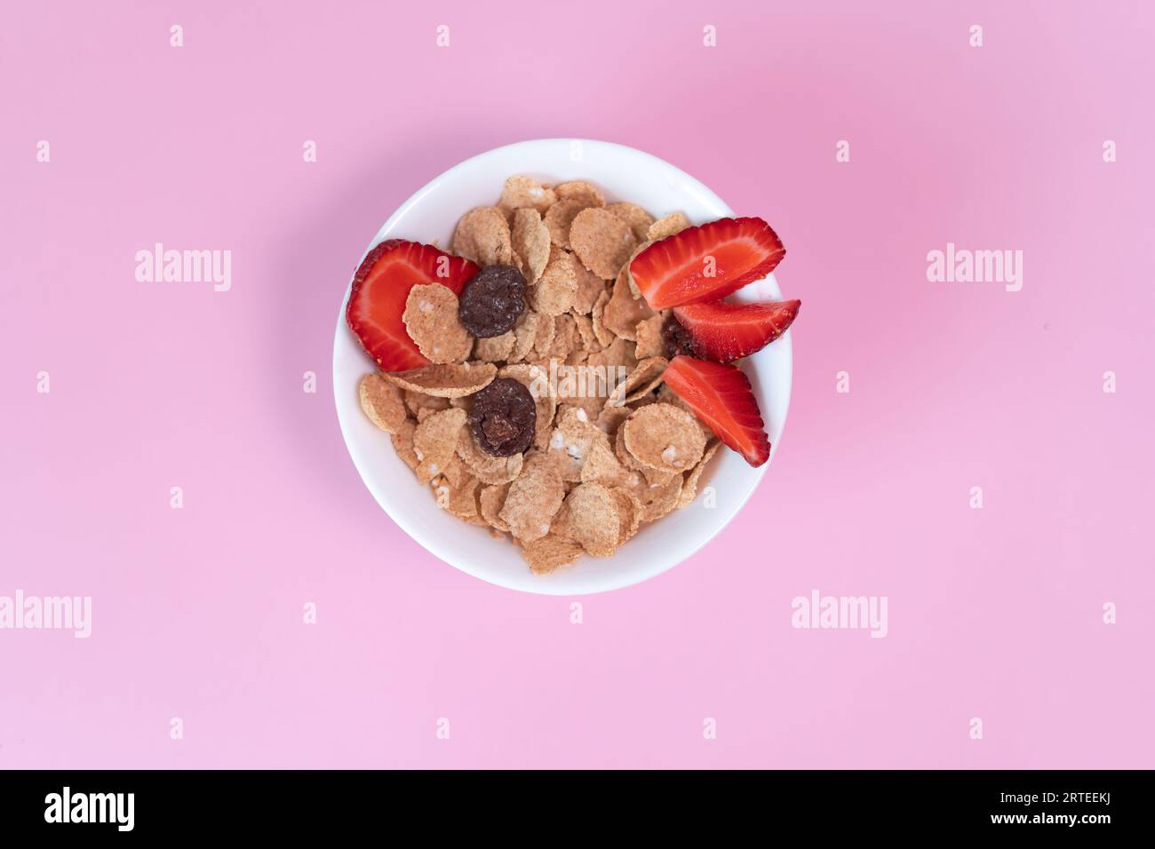 Studio advertising photo of cornflakes Stock Photo - Alamy