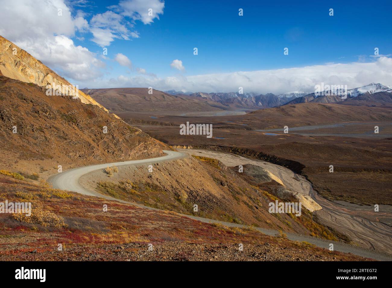 Autumn colored tundra along Polychrome Pass and the Denali Park Road ...