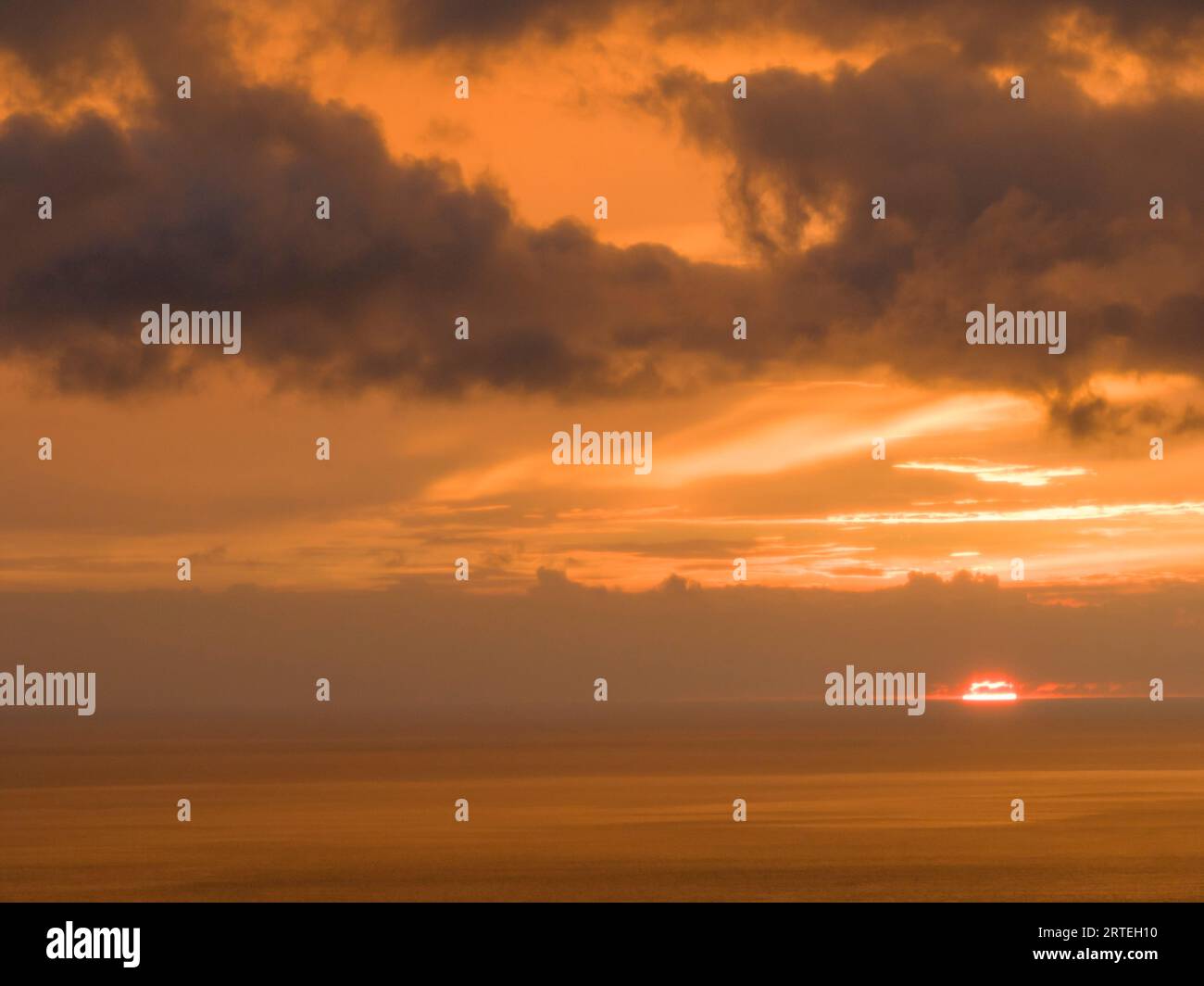 Warm ocean water hi-res stock photography and images - Alamy