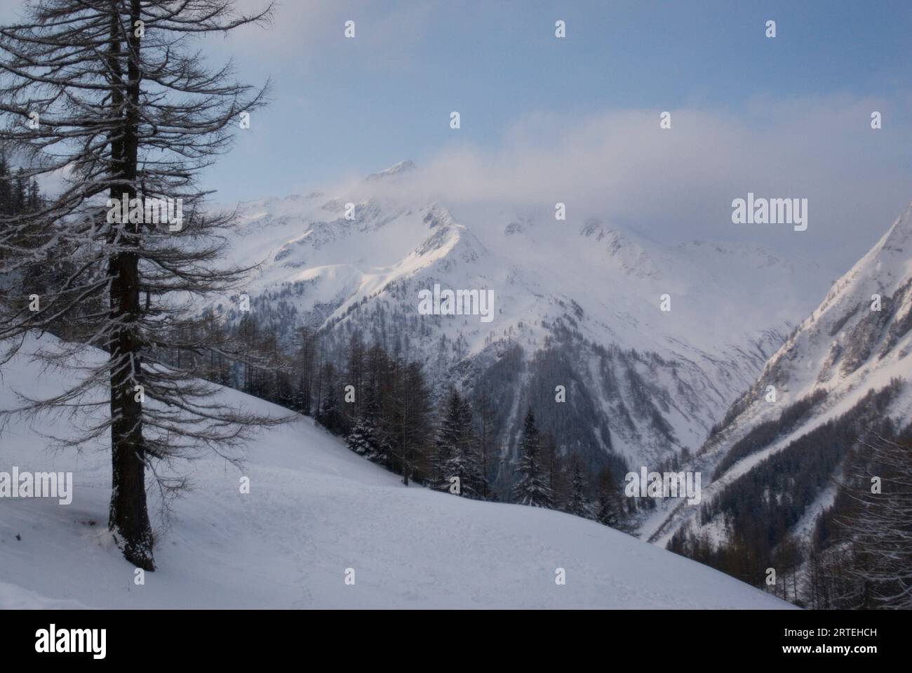 Italian landscape photos hi-res stock photography and images - Alamy