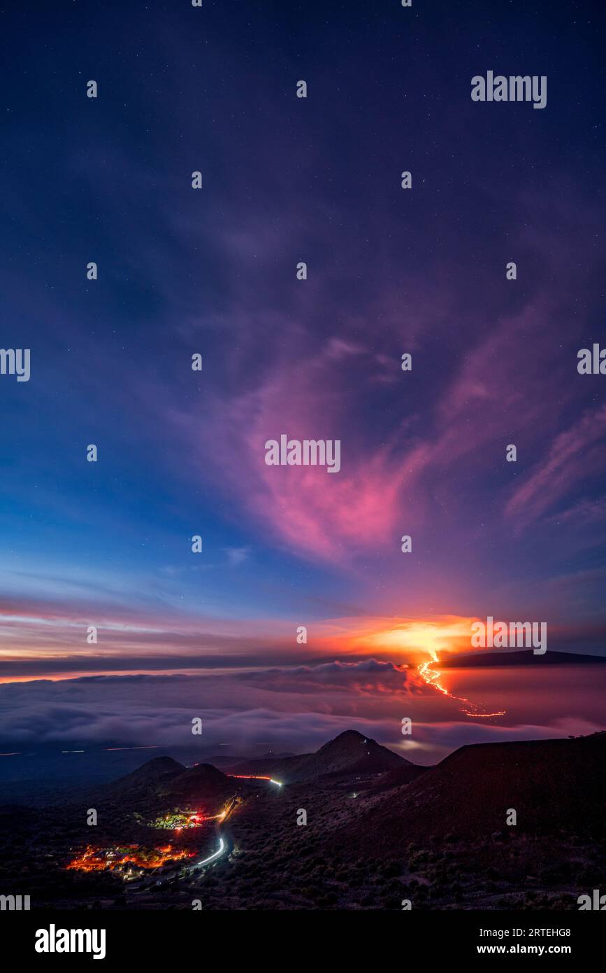 Stunning overview of the 2022 eruption and lava flow of Mauna Loa Volcano (Moku‘āweoweo, the ...