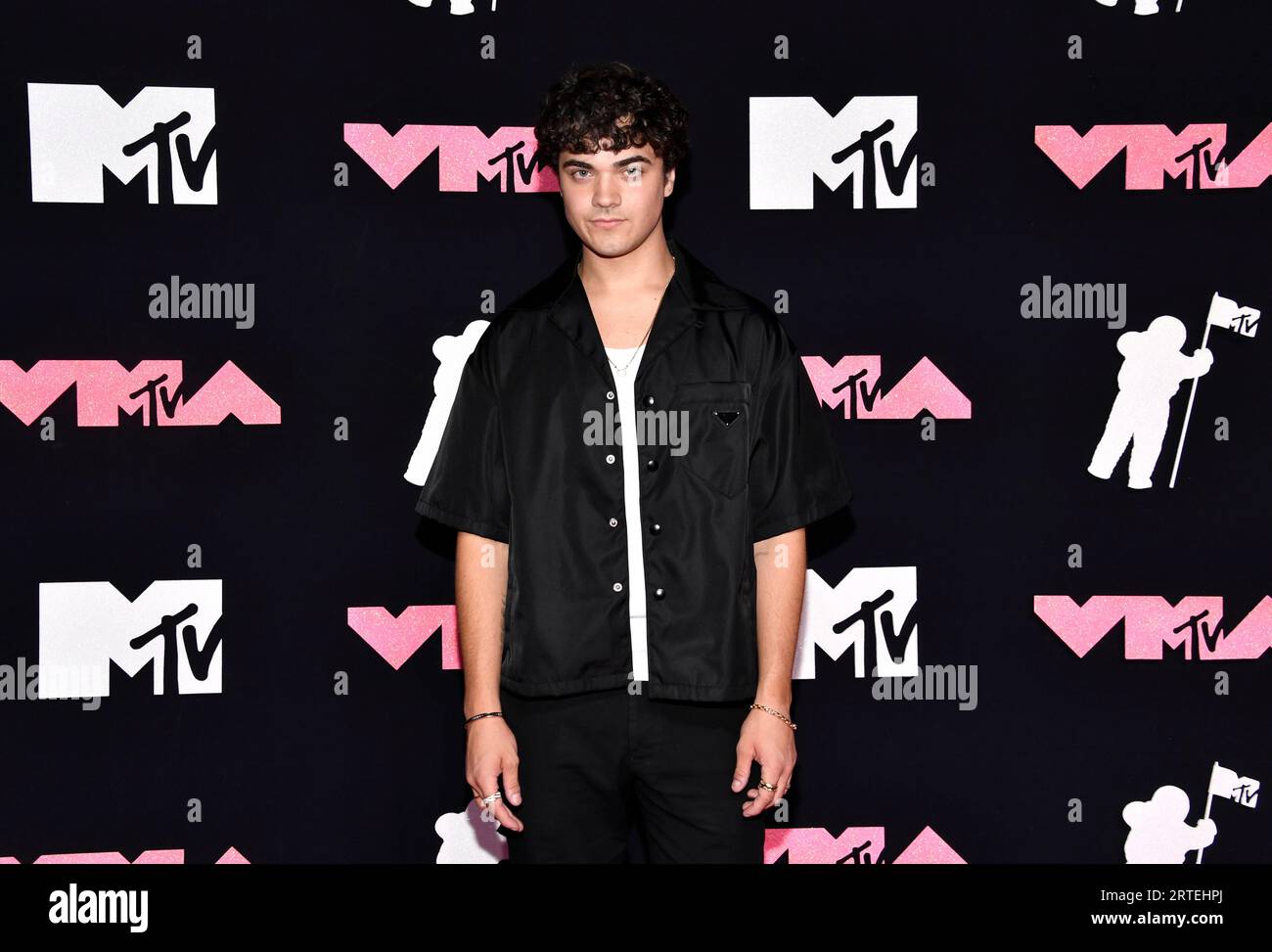 Alexander Stewart arrives at the MTV Video Music Awards on Tuesday ...