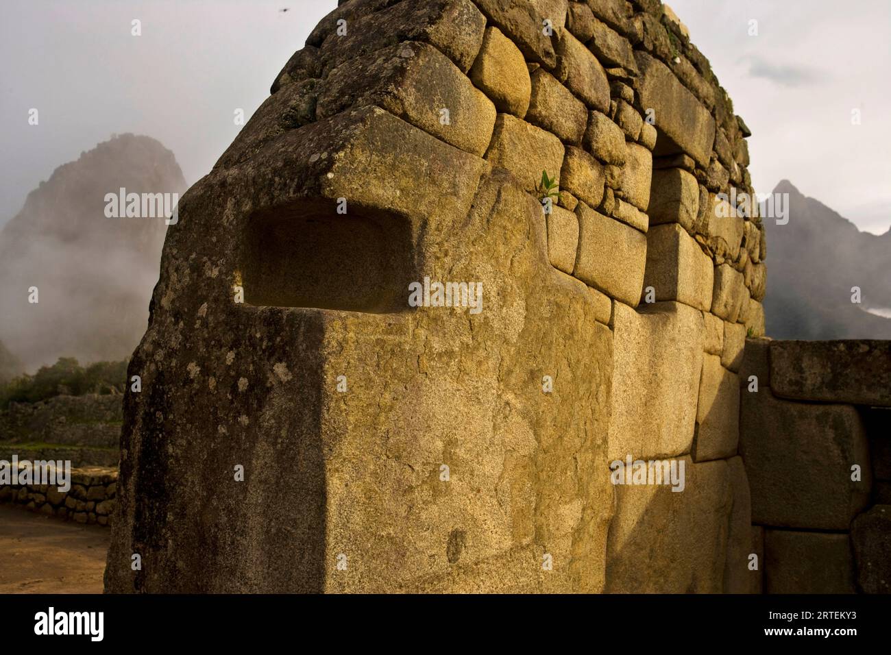 Walls of Machu Picchu and clouds; Machu Picchu, Peru Stock Photo - Alamy