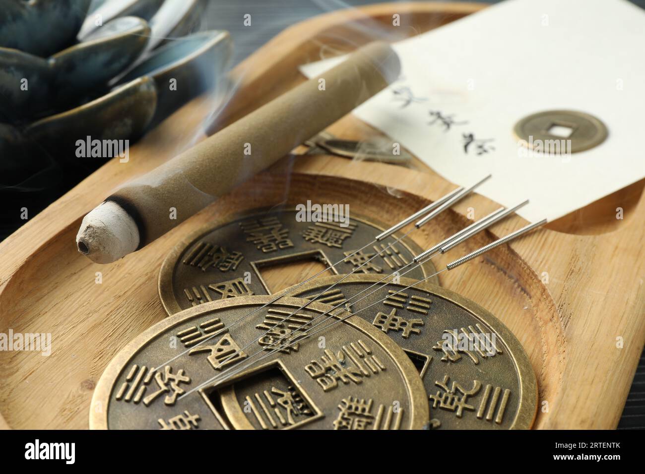 Acupuncture needles antique chinese coin hi-res stock photography and ...