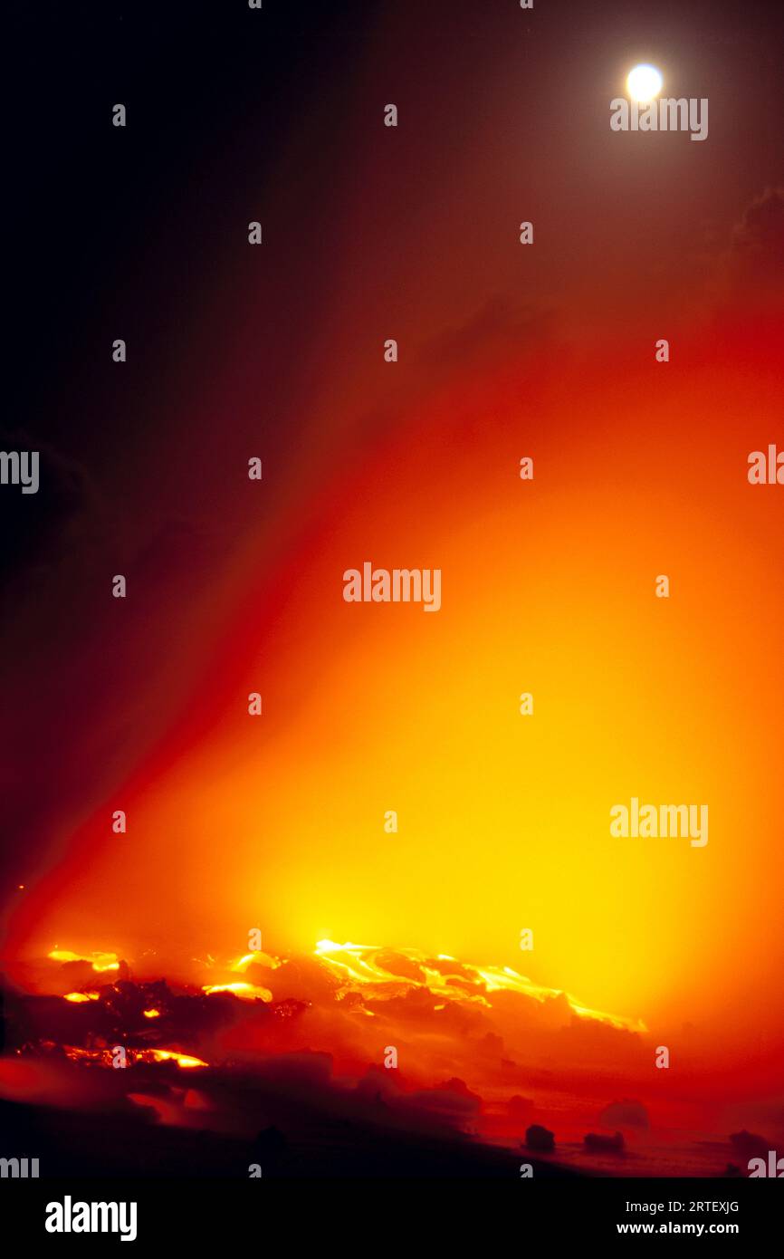 Hawaii, Big Island, Hawaii Volcanoes National Park, Full Moon Over Lava ...