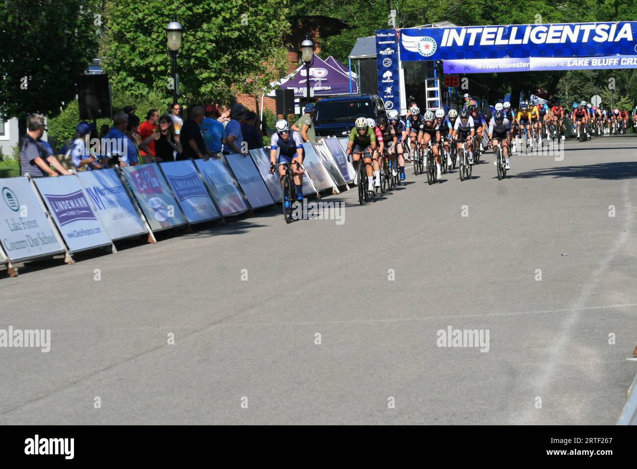 Women's Cycling at Lake Bluff Criterium during the Intelligentsia Cup ...