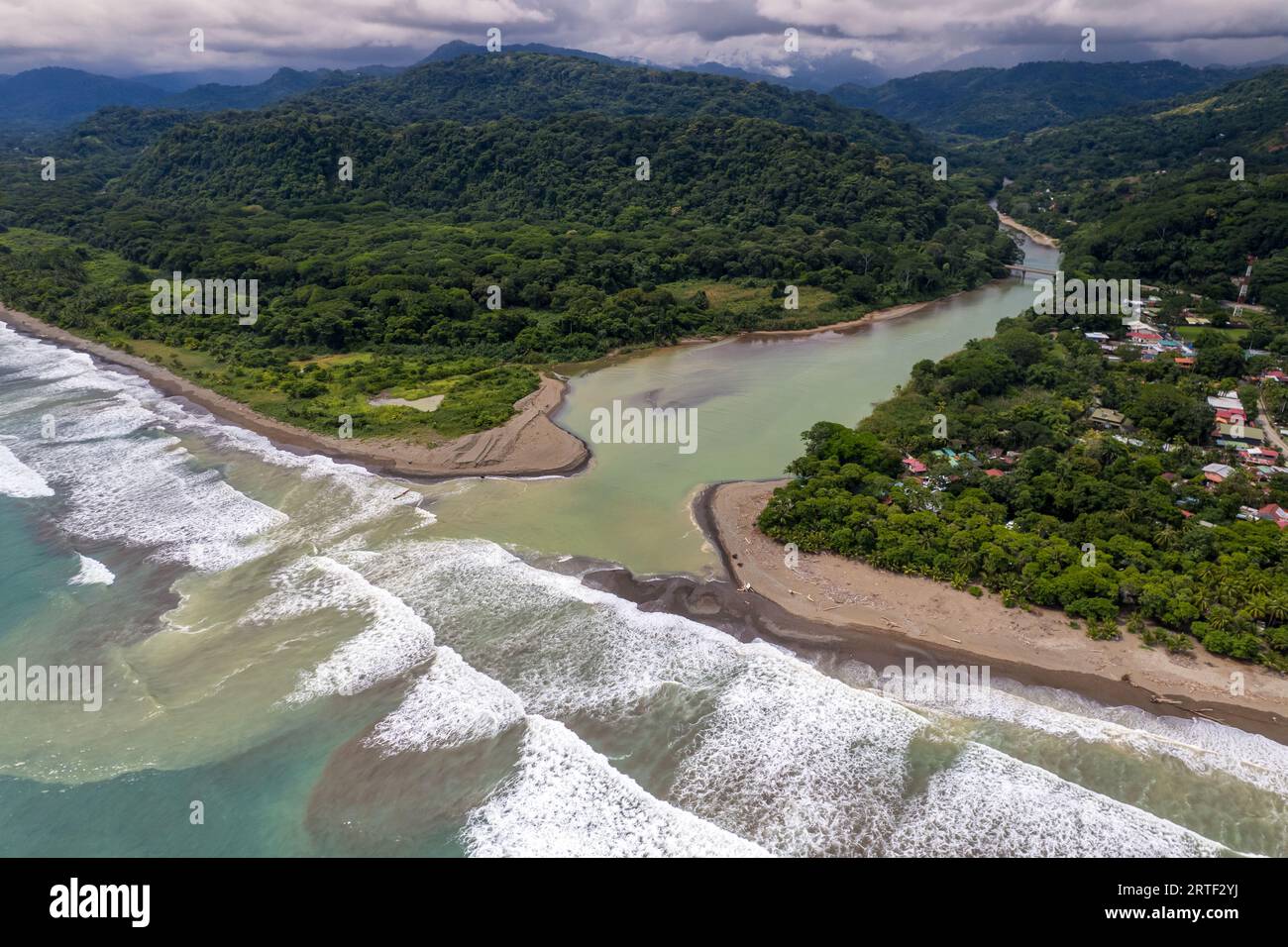 Beautiful aerial view of Dominical Beach and The Baru River in Costa ...