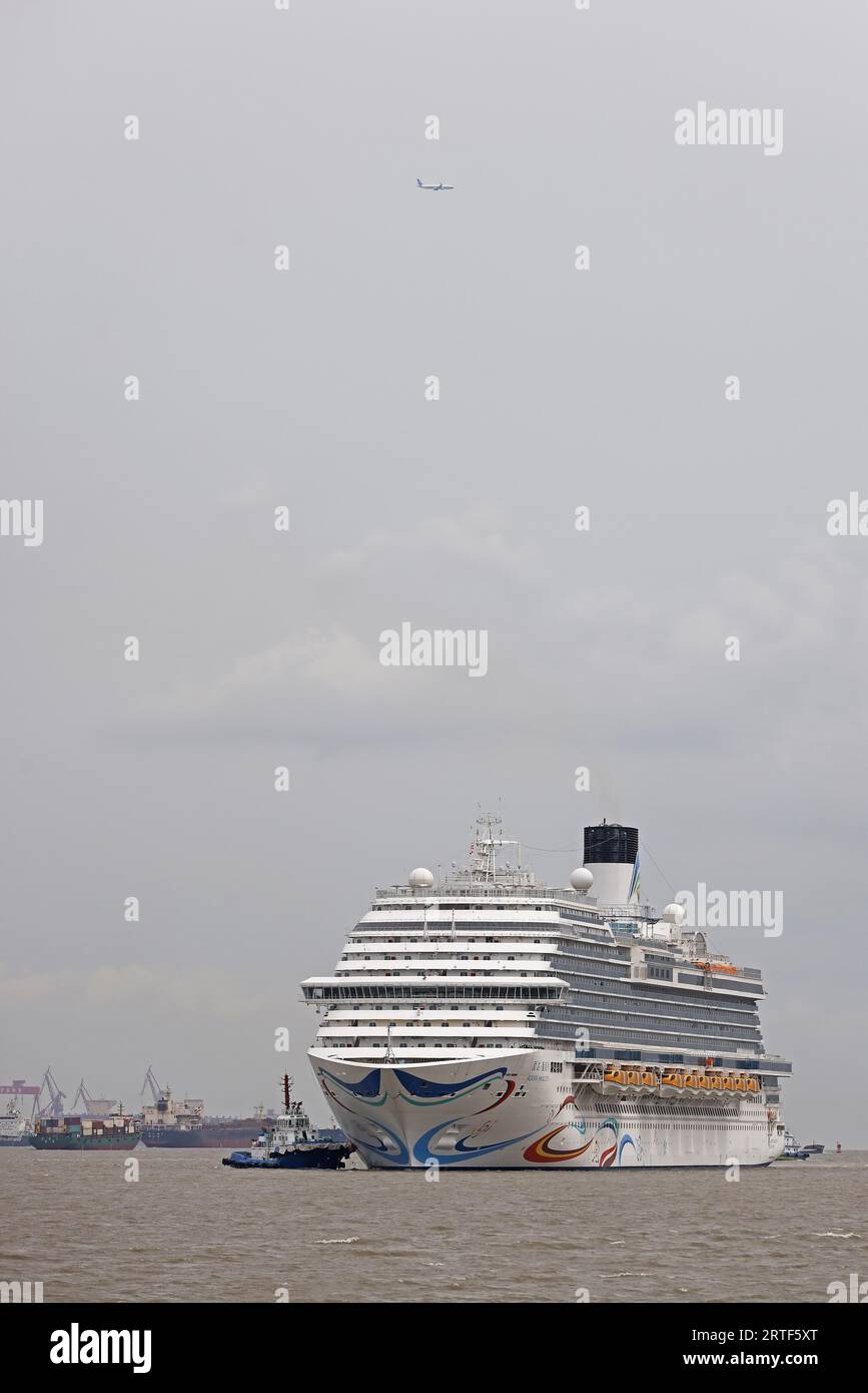 **CHINESE MAINLAND, HONG KONG, MACAU AND TAIWAN OUT** China's first ...