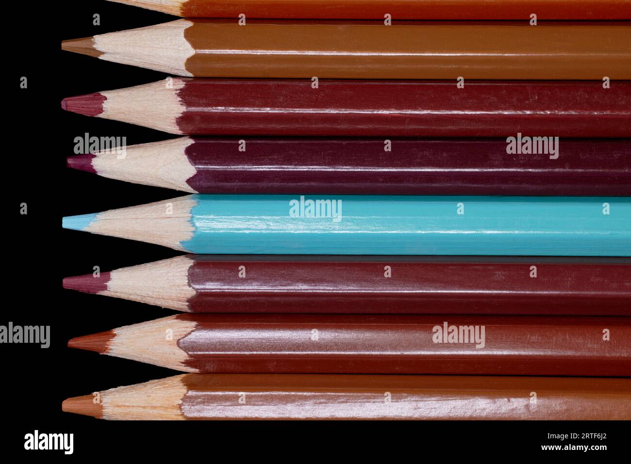 Pencil yellow multiple hi-res stock photography and images - Alamy