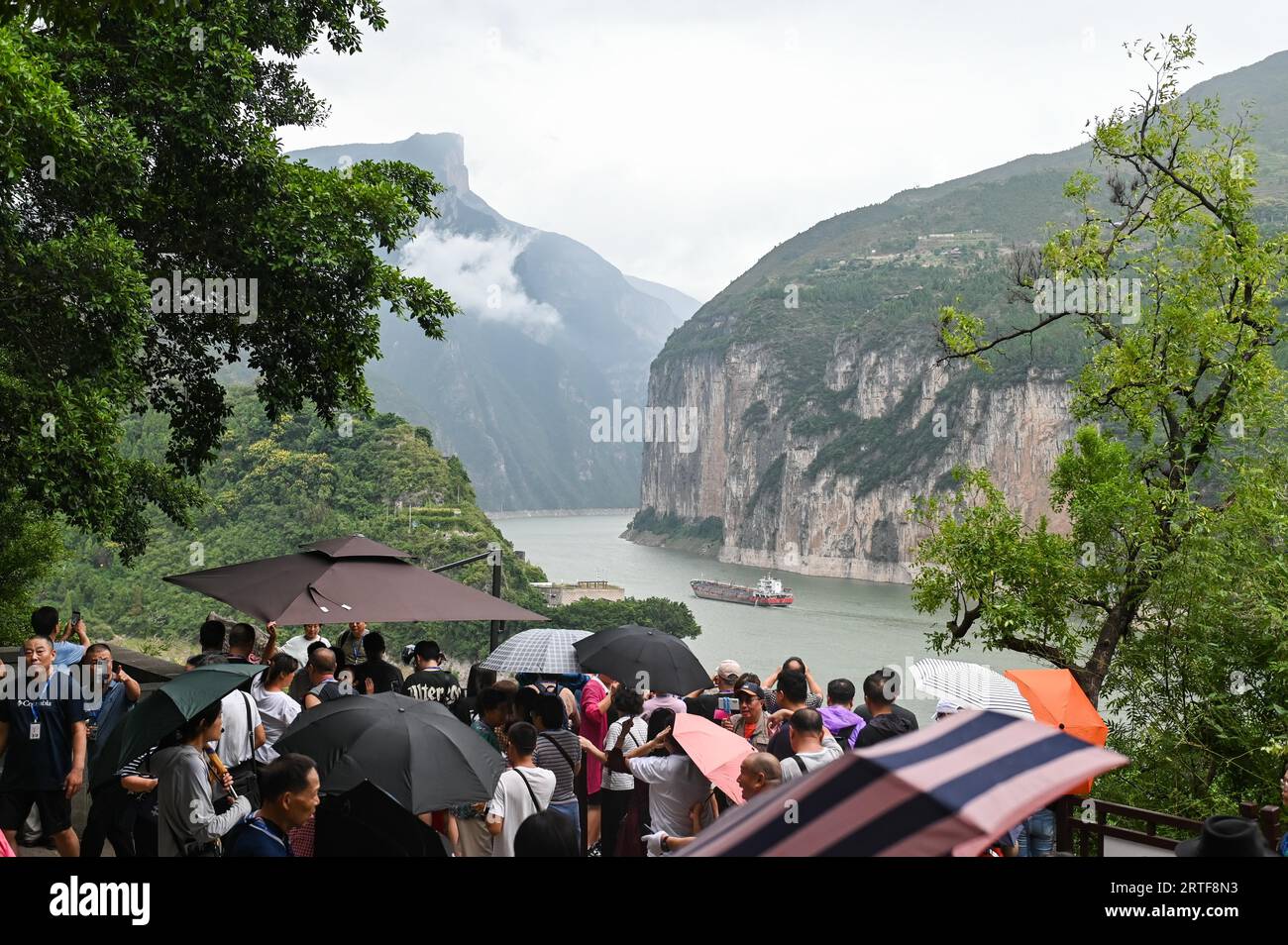 **CHINESE MAINLAND, HONG KONG, MACAU AND TAIWAN OUT** Poetic Baidicheng ...