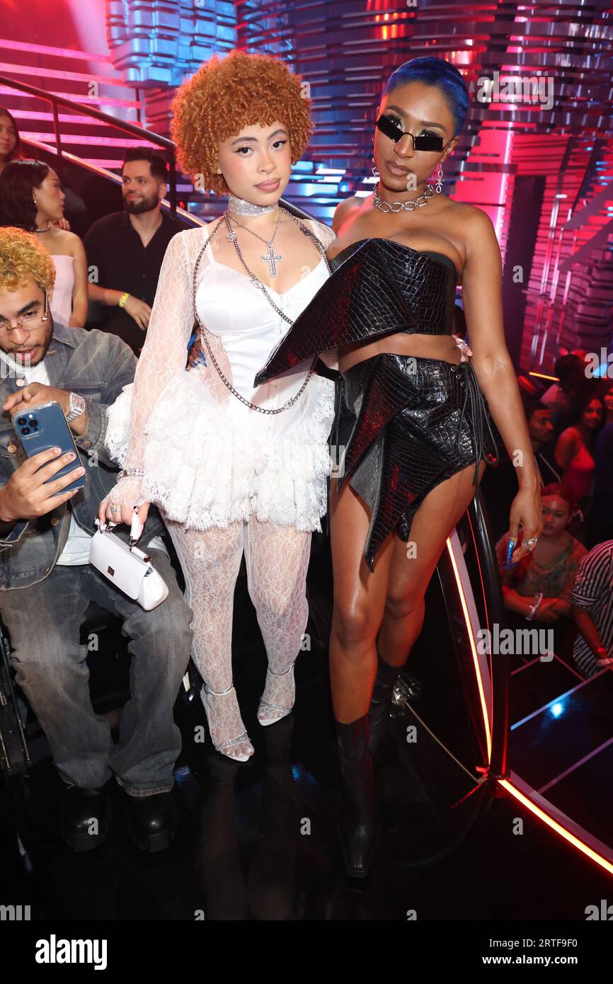 Sonyae elise hi-res stock photography and images - Alamy