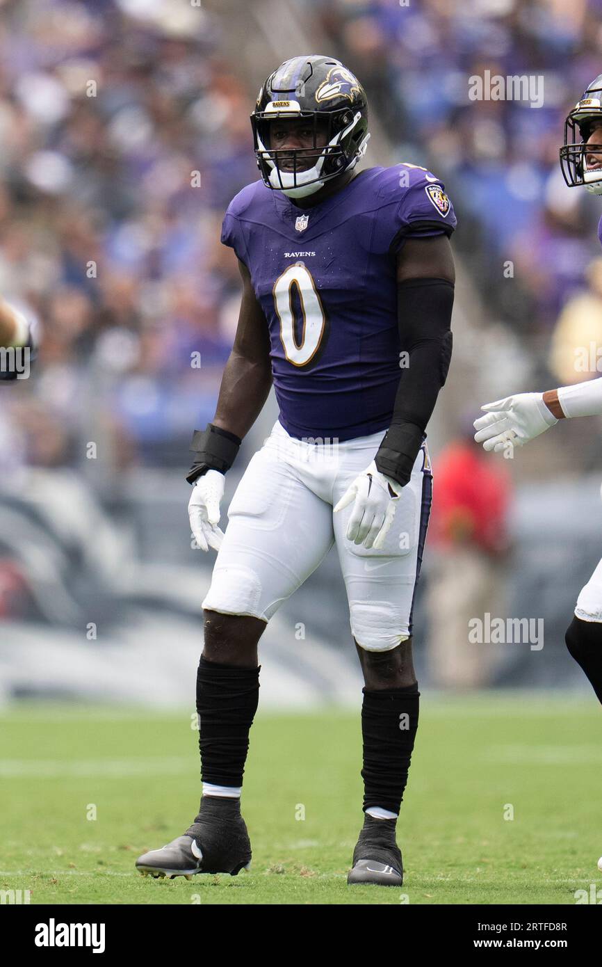 Baltimore Ravens linebacker Roquan Smith (0) waits for a play during ...