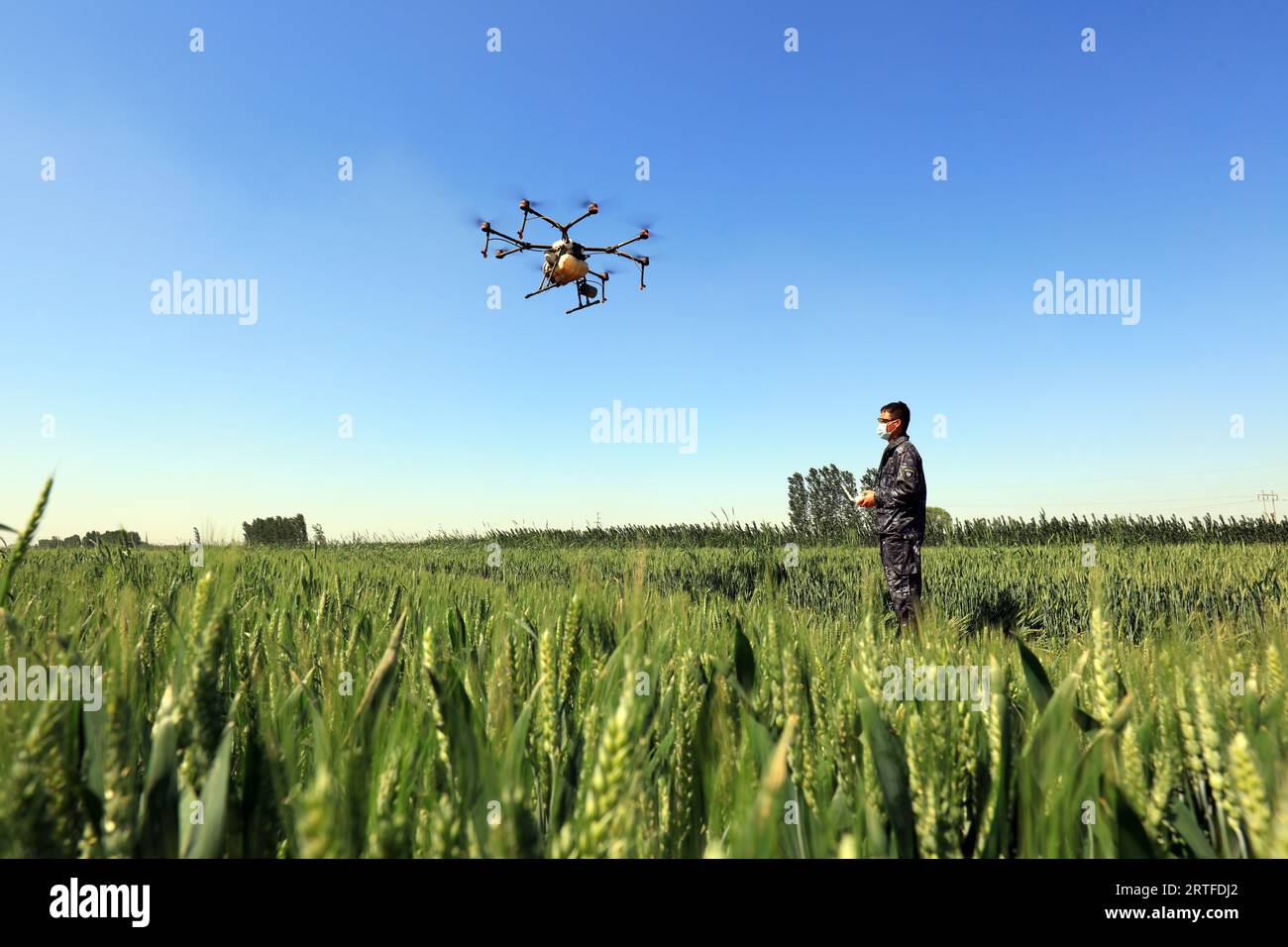 Smart farming controller hi-res stock photography and images - Alamy