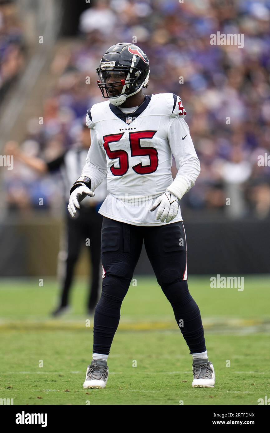 Houston Texans defensive end Jerry Hughes waits for a play during the ...