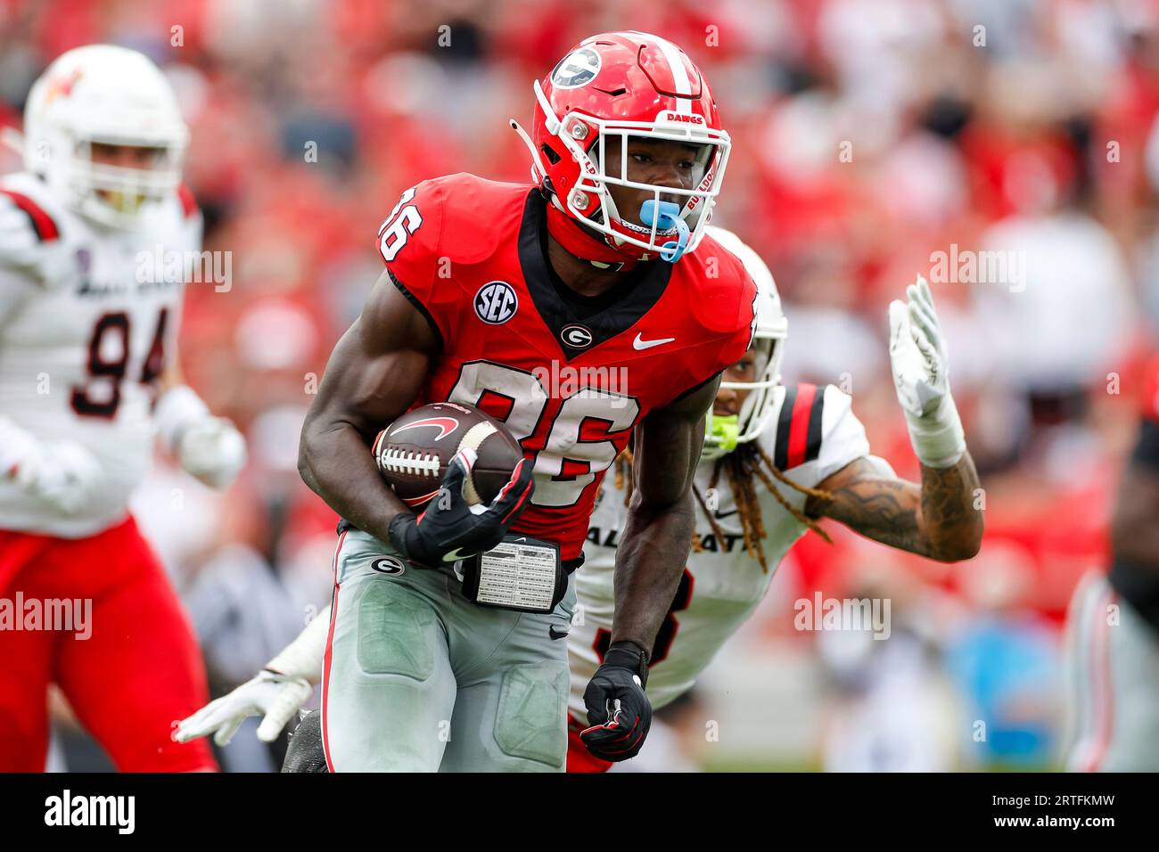 Georgia Bulldogs wide receiver Dillon Bell (86) runs for a touchdown in ...