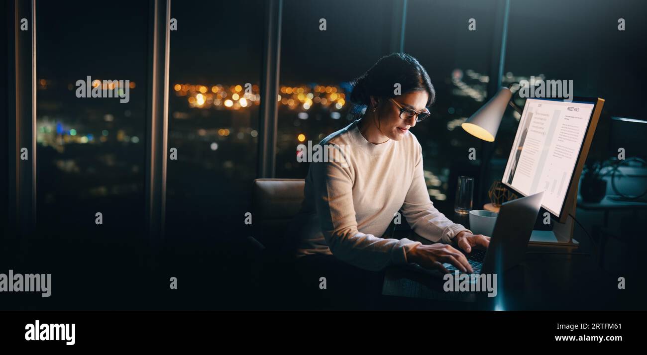 She typing hi-res stock photography and images - Alamy