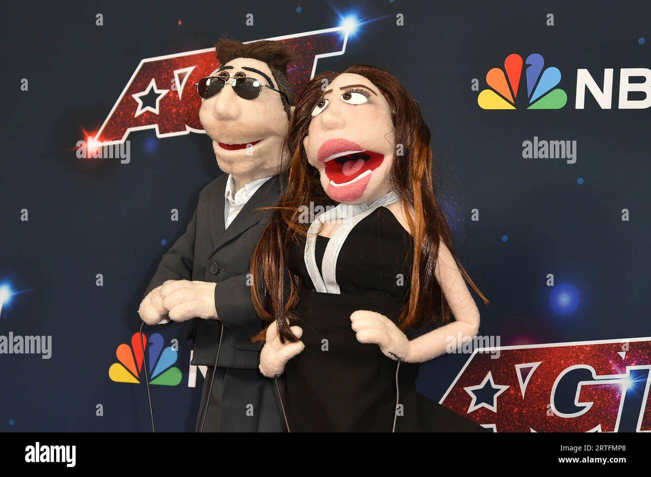 Puppet Simon & the Cowbelles arrive for a live broadcast of "America's ...