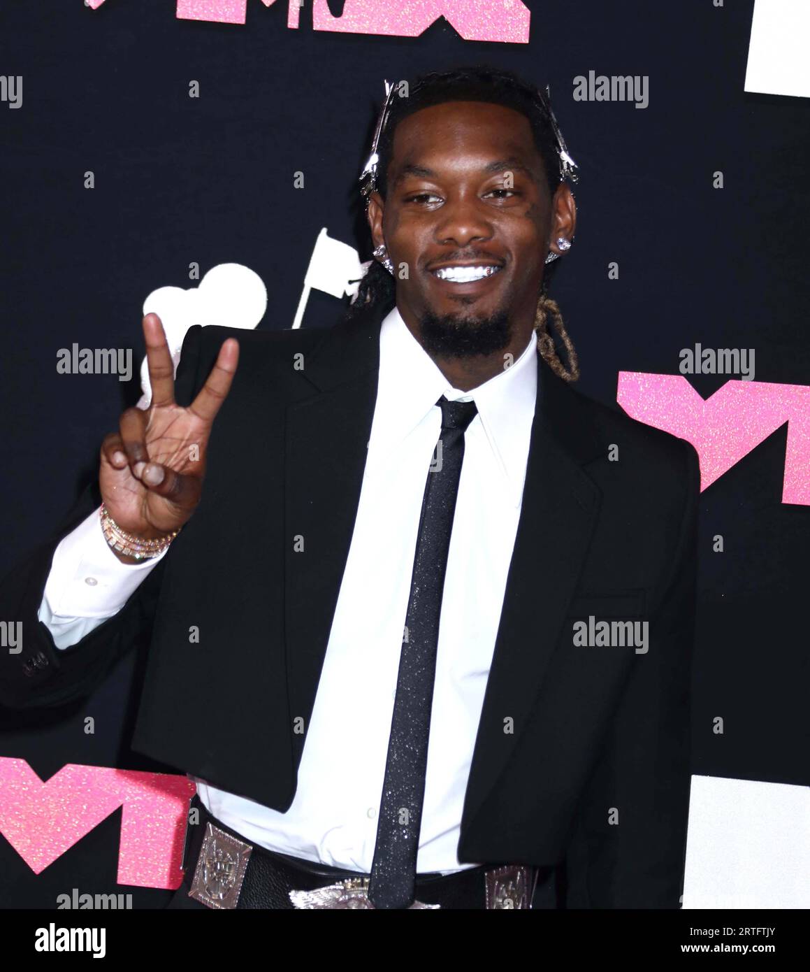 Offset rapper hi-res stock photography and images - Alamy