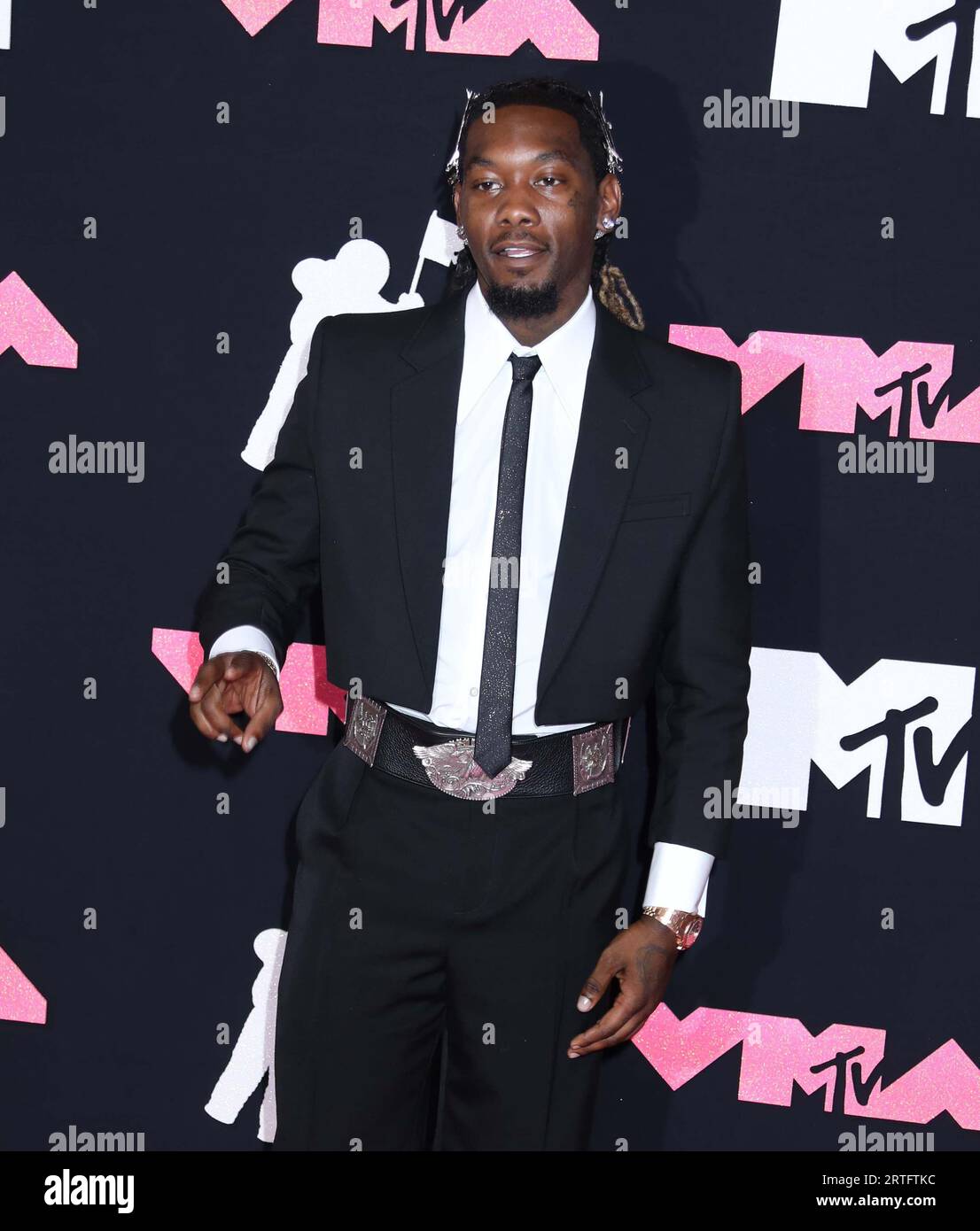 Offset rapper hi-res stock photography and images - Alamy