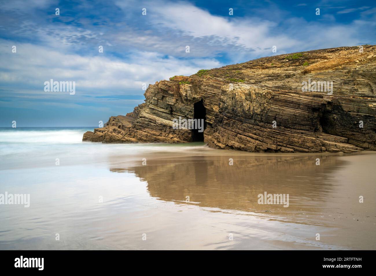 Praia das Catedrais (Playa de las Catedrales), Ribadeo, Galicia, Spain ...