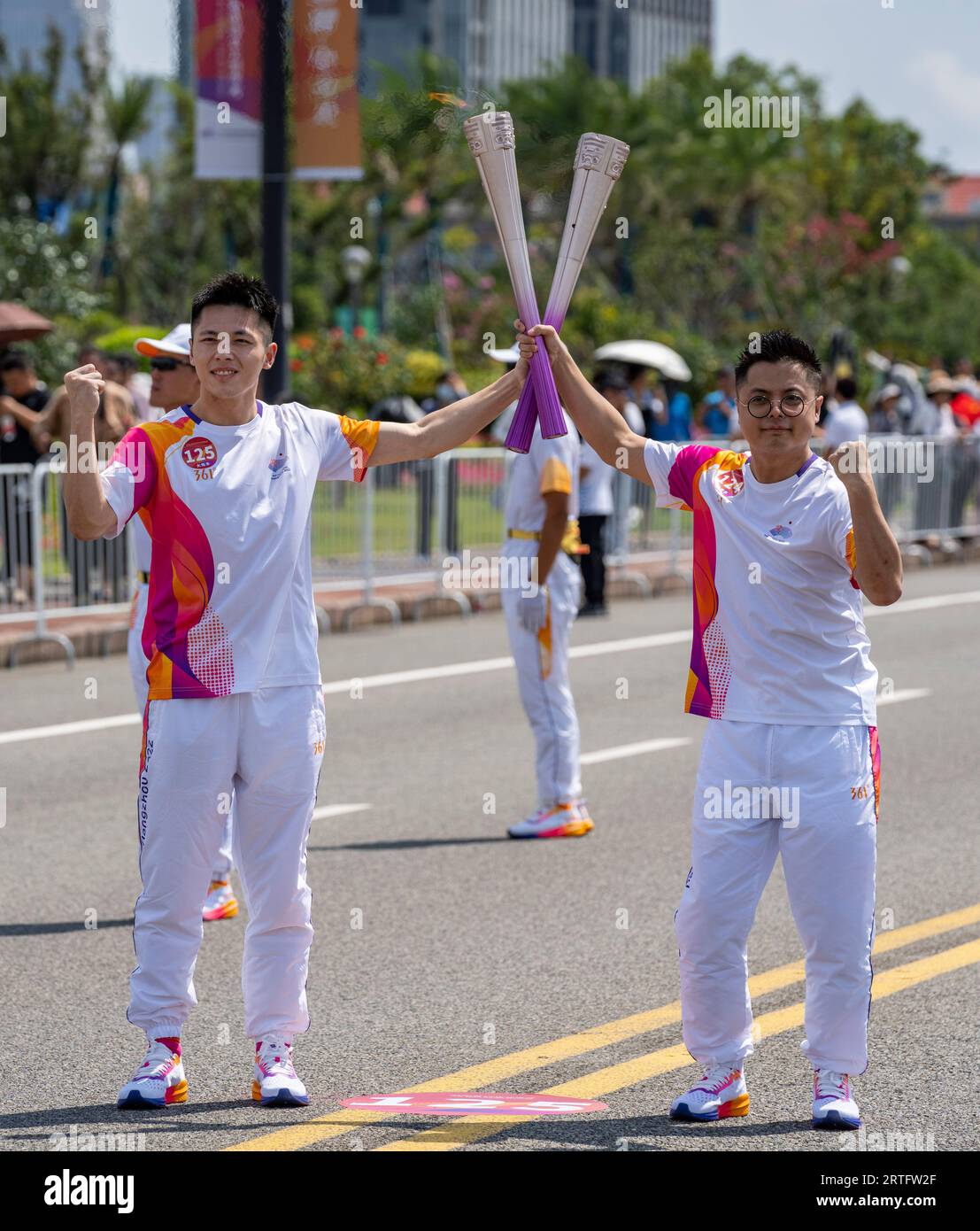 Zhoushan, China's Zhejiang Province. 13th Sep, 2023. Torch bearers Nan ...