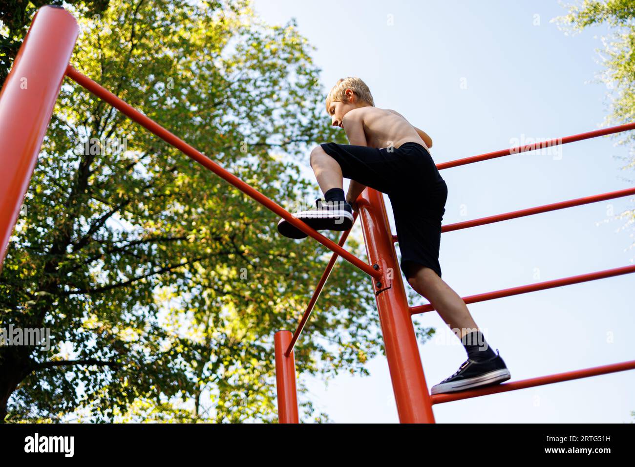 Horizontal Bar And Upright Stands Track And Field
