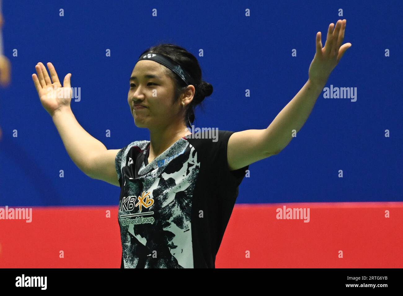 South Korean badminton player An Se-young defeats Japanese badminton player Akane Yamaguchi with ...