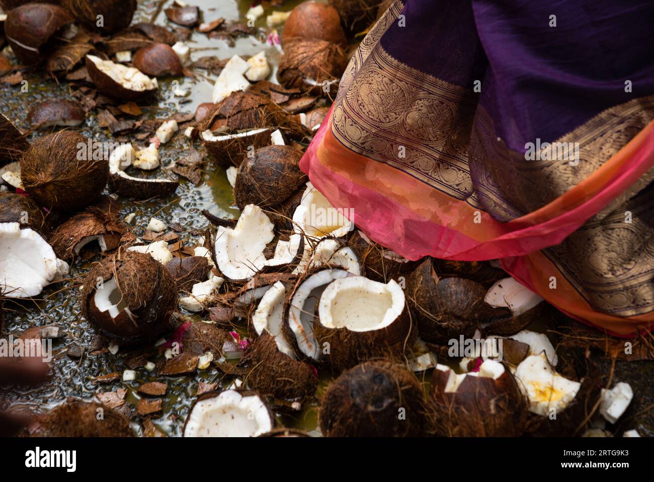 Woman lying on ground street hi-res stock photography and images - Alamy