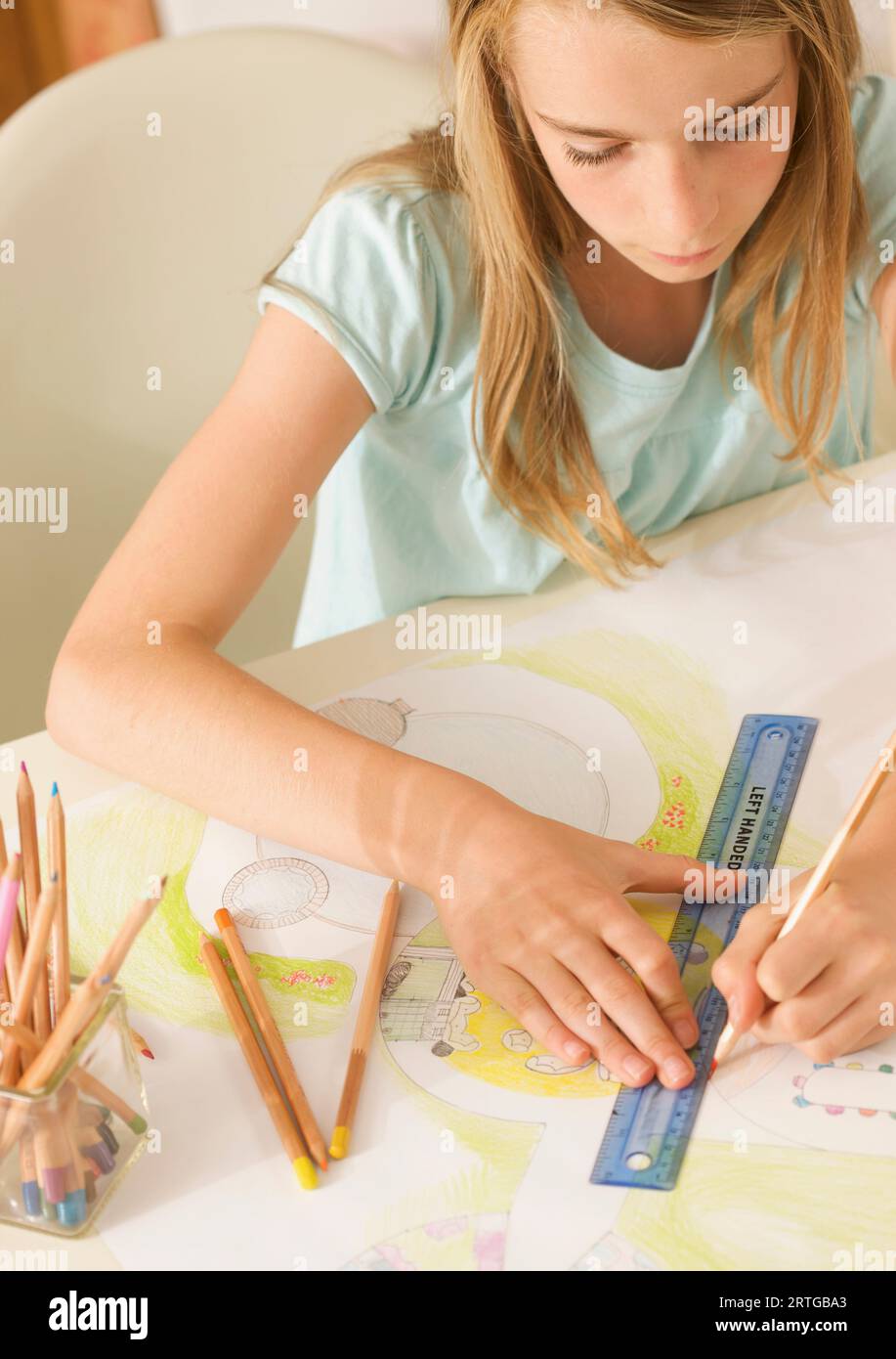 Left handed ruler hi-res stock photography and images - Alamy