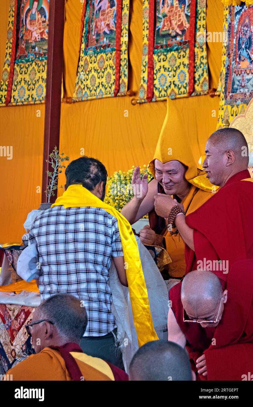 Rinpoche Kyabje Kundeling Tatsak giving blessings, Lingshed Gompa ...