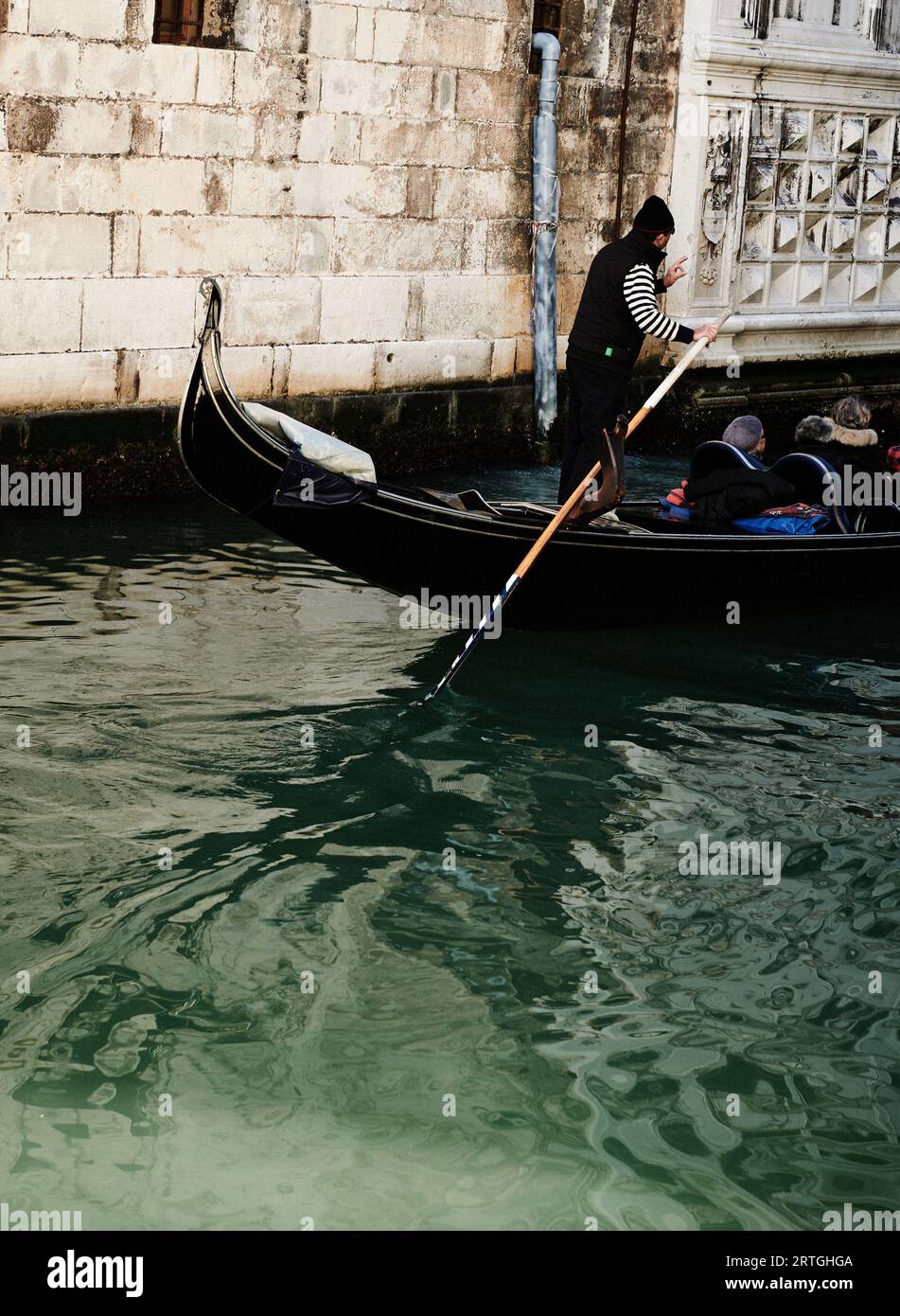 Rowing door hi-res stock photography and images - Alamy