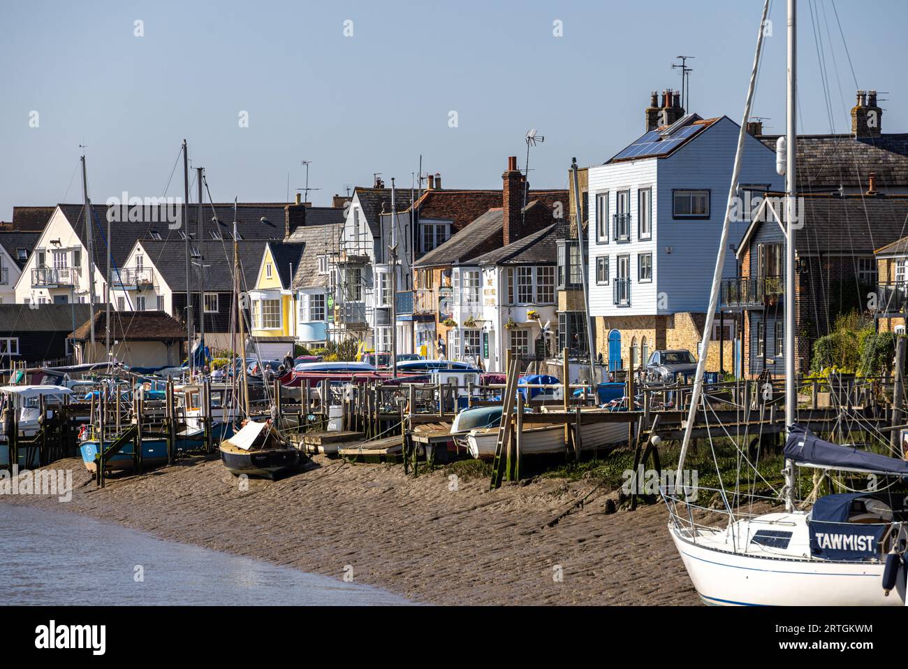 Sialing boats hi-res stock photography and images - Alamy