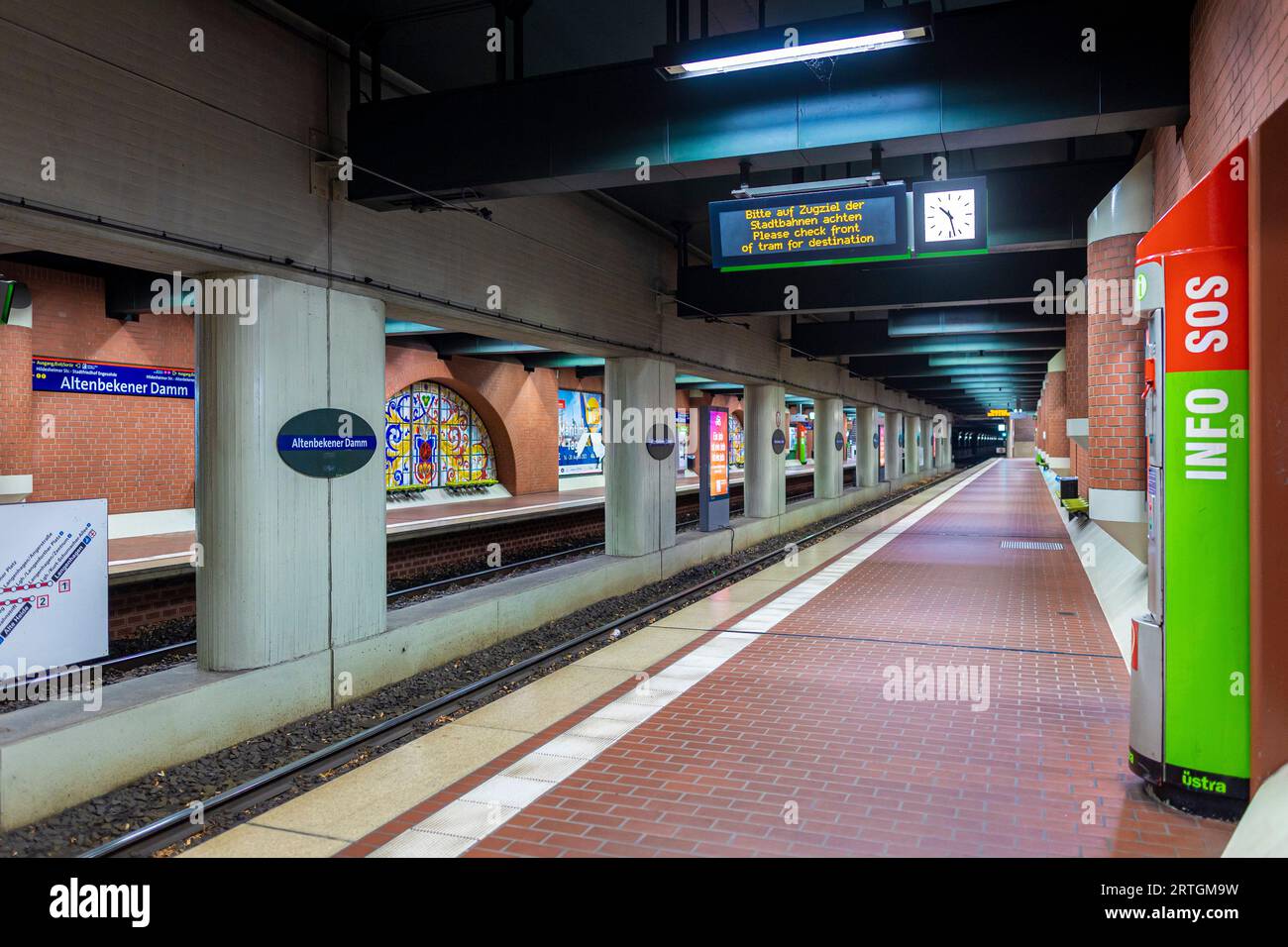 Hanover, Germany. 13th Sep, 2023. The evacuated Altenbekener Damm ...